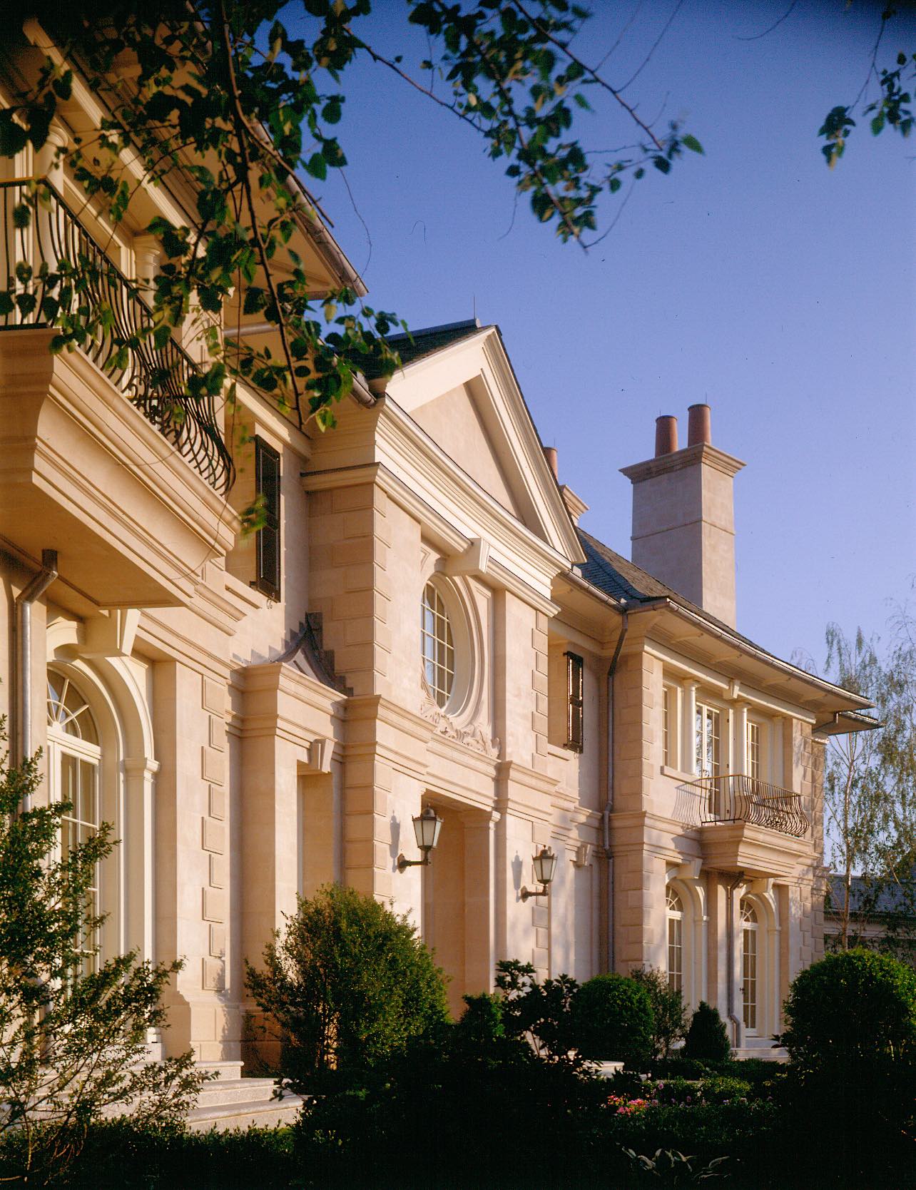 Boston - Shope Reno Wharton